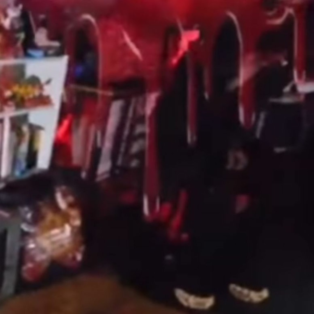 Stream Defficile Aka m4ri - Bluhhdsplatter (snippet LQ Looped) by cru2 ...