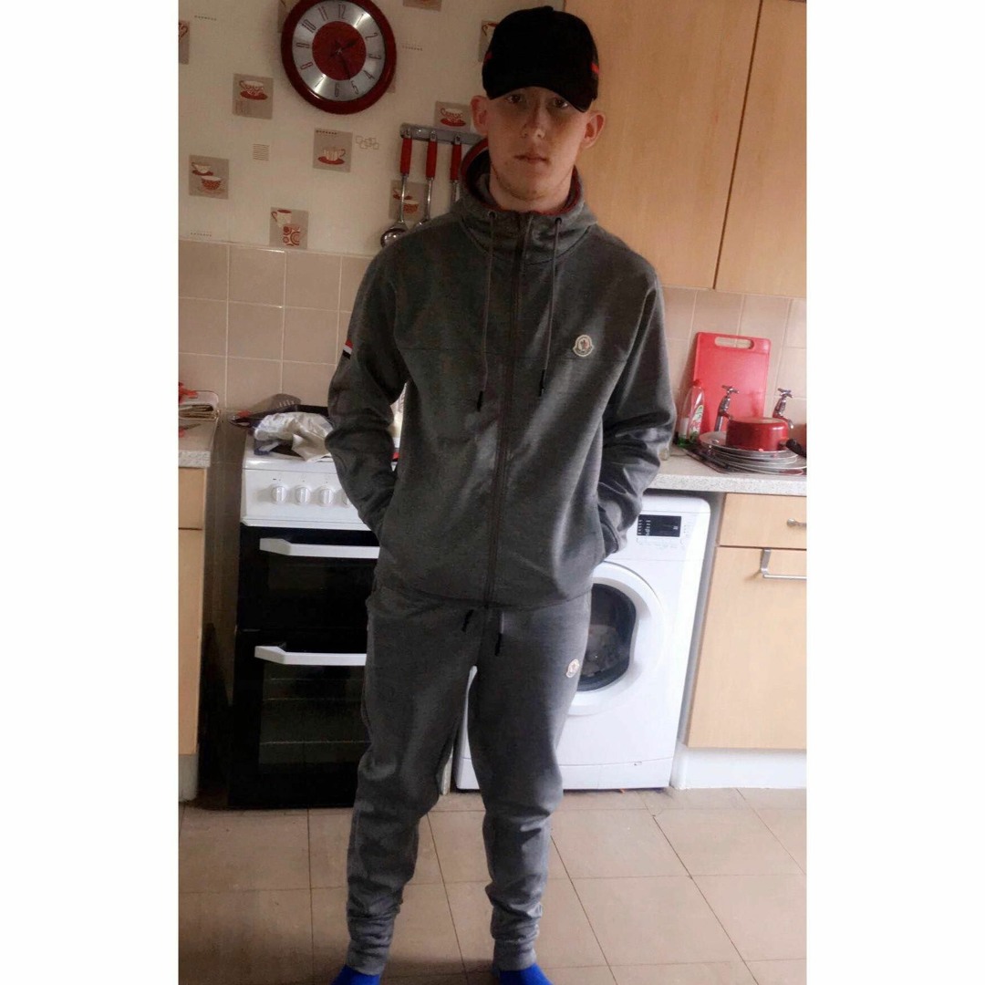 Stream HASHIDAS - SCHOOL BREAKFAST DUN KNO PACKED LUNCH N DAT (BREAKING ...