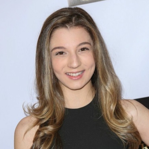 Stream Interview: Actress Stephanie Katherine Grant from The Goldbergs ...