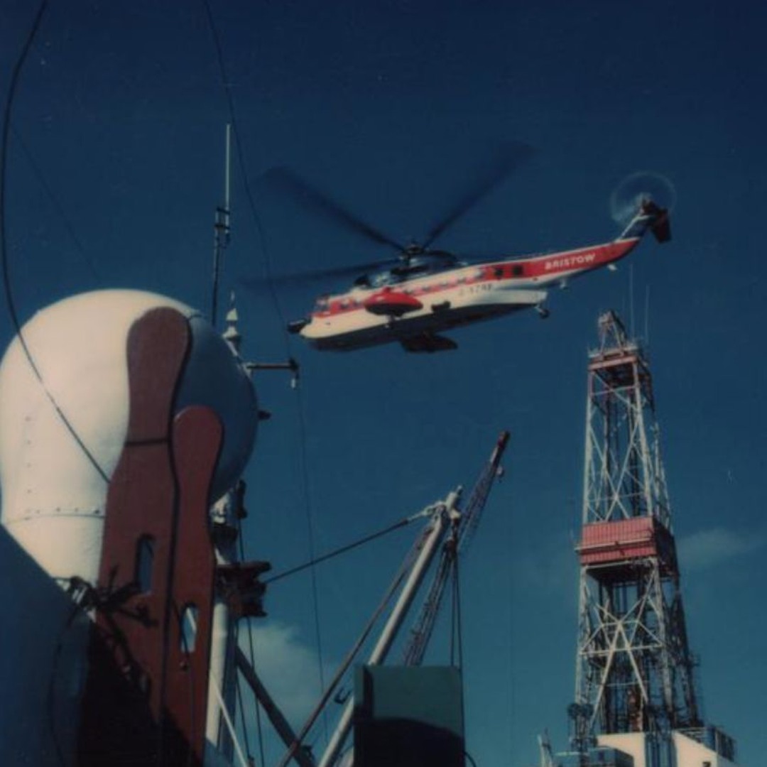 Stream Helicopter (Tuesday group) by Sarah Eggleton | Listen online for ...