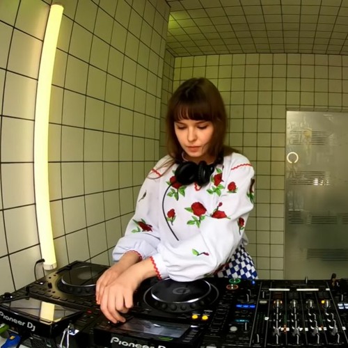 Stream Stella's Snacks - Human Margareeta HÖR - Apr 4 - 2022 320kb by ...