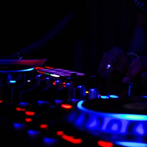 Stream 7. Not Be so Famous (With Ed Macarthur) by maxperryment | Listen ...