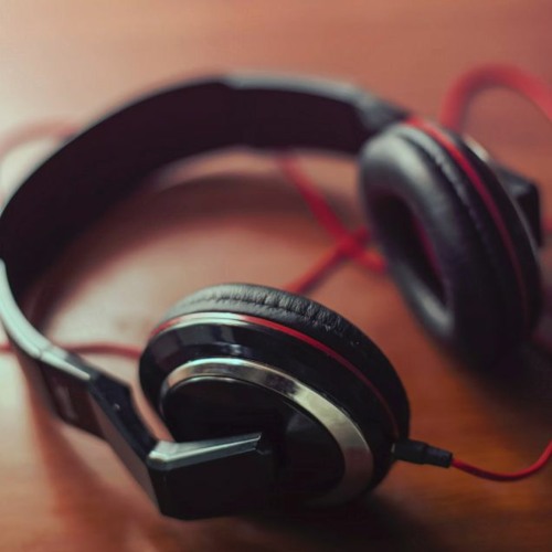 Stream Invisible title background 💖 FREE DOWNLOAD by Tunetank_Ambient | Listen online for free ...