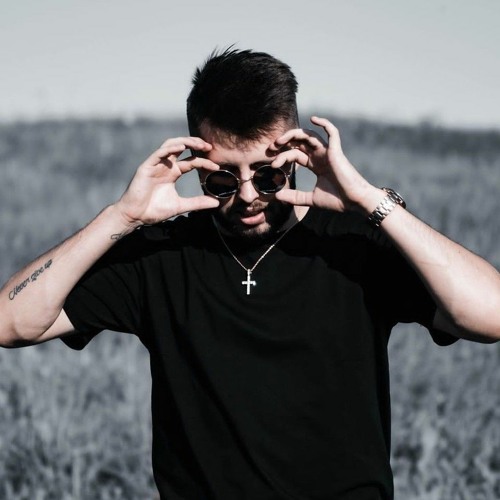 Stream DONĖ - RAUDONA (Robby Burke Remix) by Pakeea | Listen online for ...