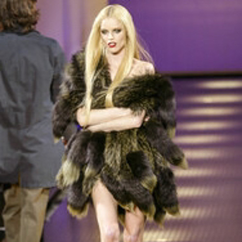 Stream Versace Menswear Fall/Winter 2003 by saint | Listen online for ...