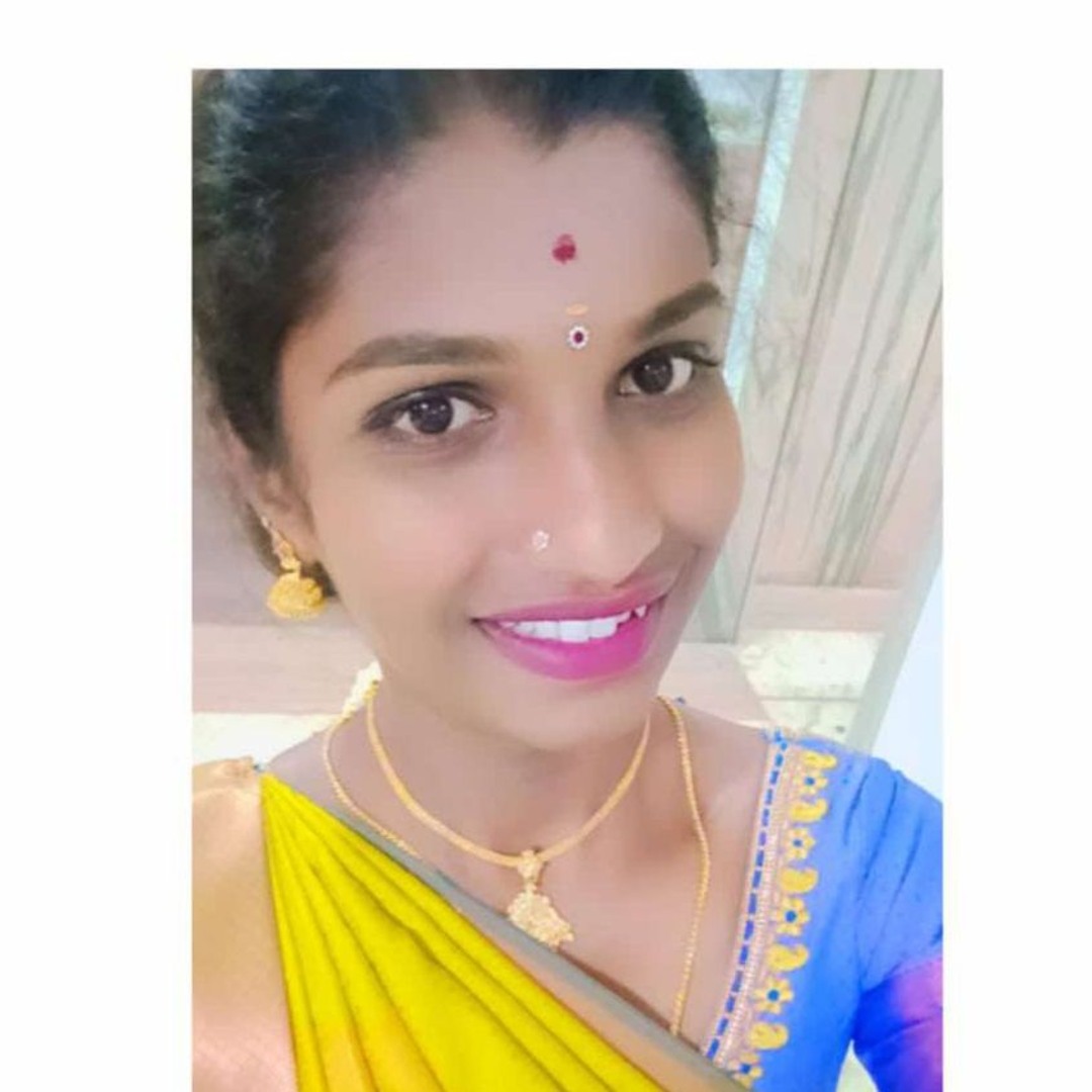 Stream Yarivaru Season 4 - Navanitha About Her Life Journey With RJ ...