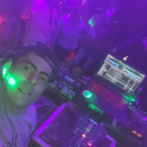 Listen to music albums featuring Akacha Act 4 - Mix ST Valentin 2023 by ...