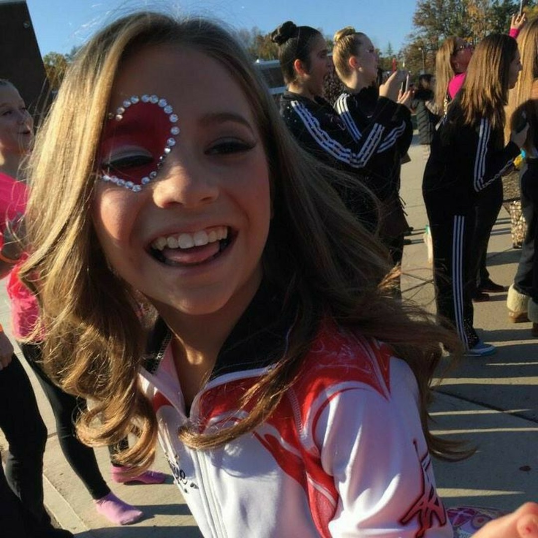 Stream Dance Moms Solo — MacKenzie Ziegler — Eat Chips (Есть Чипсы ...