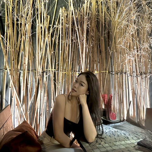 Stream khoc to ten anh (with T-Devil) by Teezzy | Listen online for ...