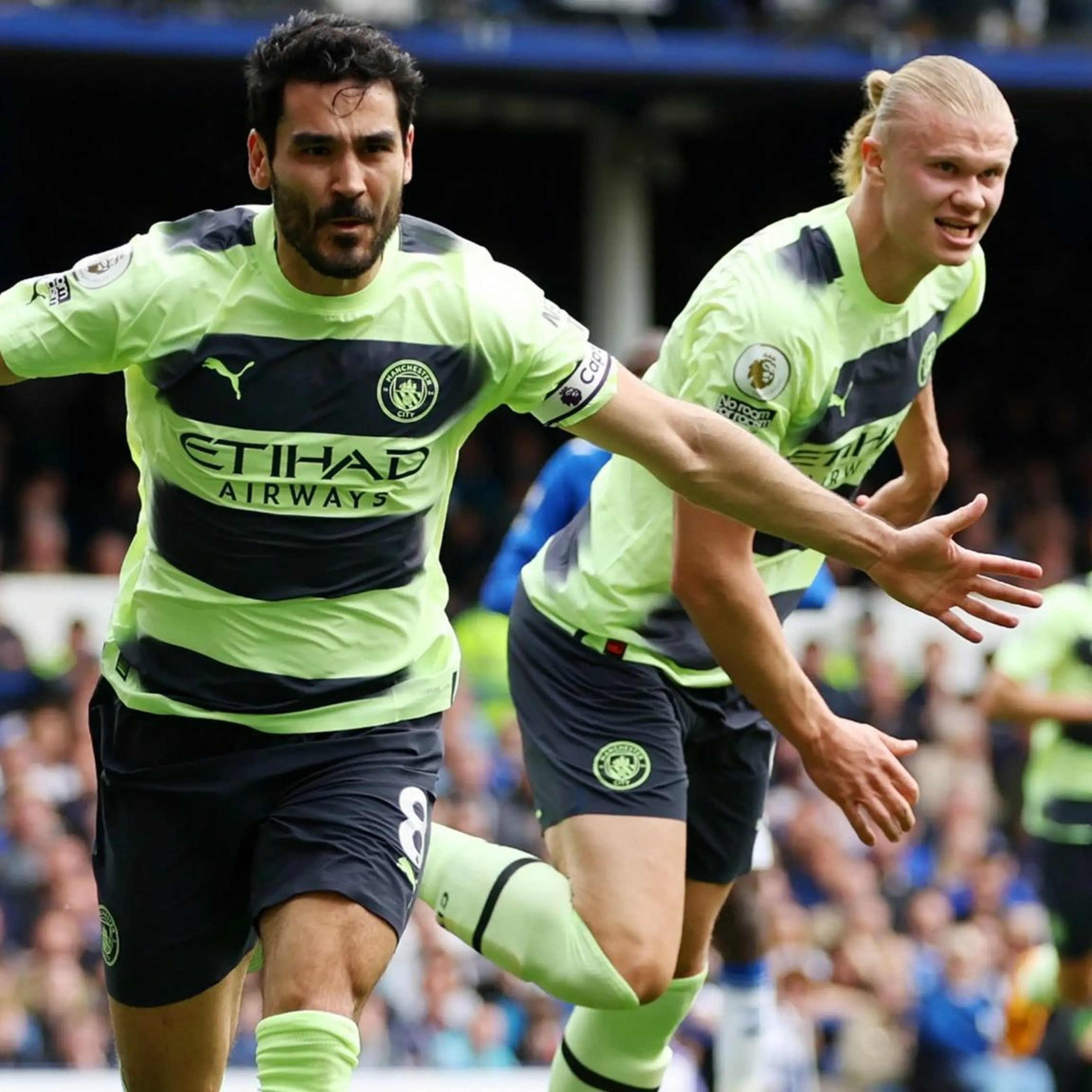 Helgaruppgjör Dr. Football - Balls of Jason Steele – Dr. Football ...