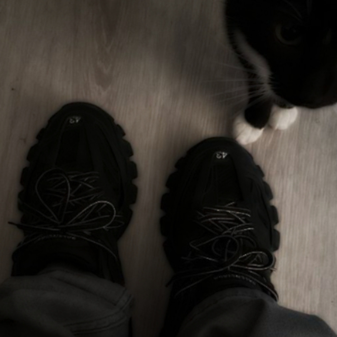 Stream Popped Out In London by tymyshoe | Listen online for free on ...