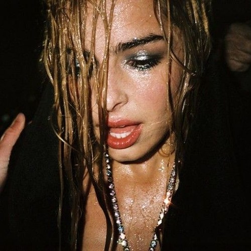 Stream Addison Rae - High Fashion (Instrumental) by Dolcevita | Listen ...