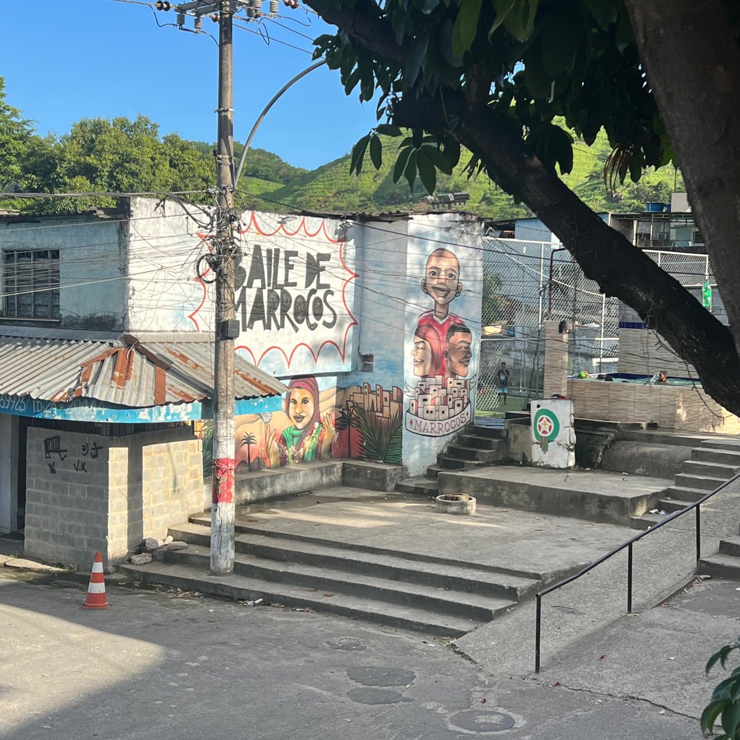 Listen to MC NANINHA - ME FODE NA TRETA DE ABATE - (PARODIA) TE MACETO ...