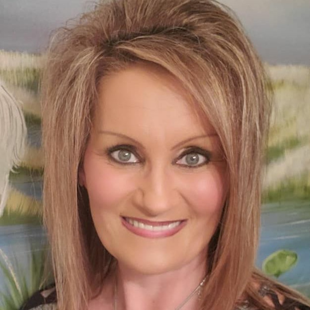 Karen Thomas's Instagram, Twitter & Facebook on IDCrawl