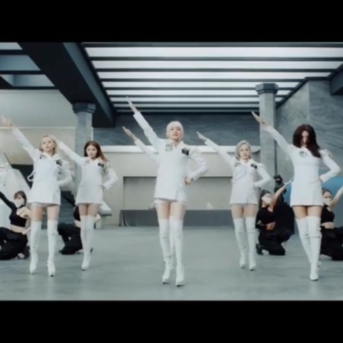 Stream EVERGLOW - Adios (STAR MEEKS remix) by STAR MEEKS🅥 | Listen ...