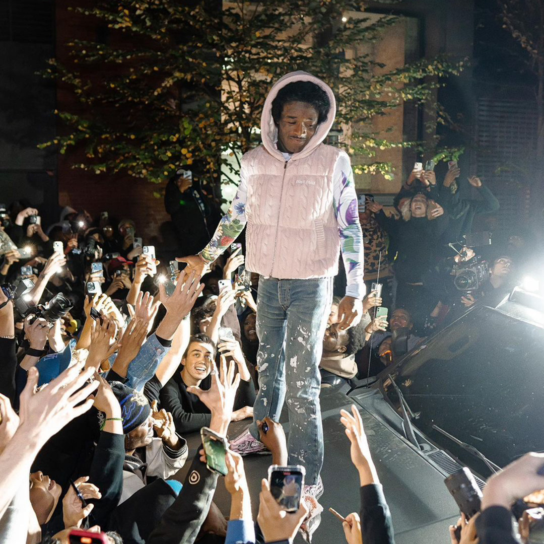 Stream Disnityours | Listen to dat fye shi playlist online for free on ...