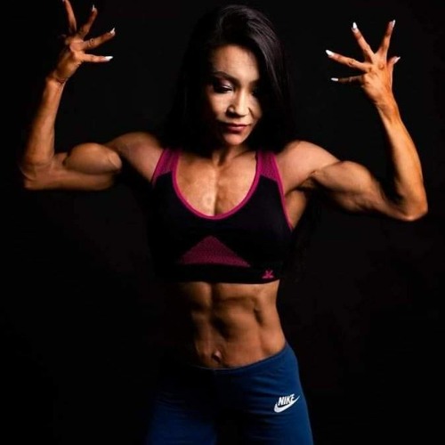 Stream Б Нандинцэцэг Спортоор хичээллэснээр миний ажлын бүтээмж илүү дээшилсэн By Mongolian