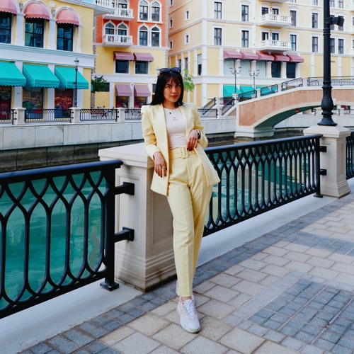 Stream 6 feet under - Billie Eilish (Cover) by Rachelle Rocha | Listen ...