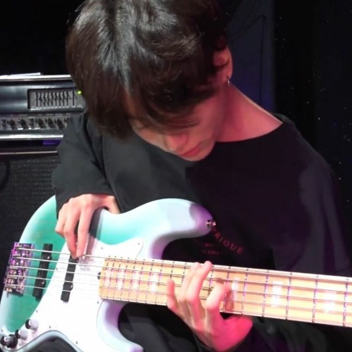 Stream 6ft (guy.exe edit audio) by taevhvn | Listen online for free on ...