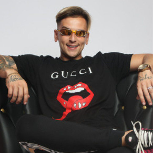 Stream ela faz a poze pro tiktok 2025 by MC Gimenes | Listen online for ...