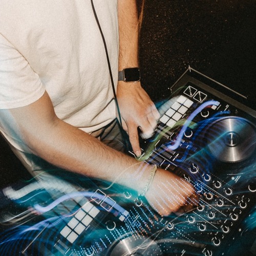 Stream DJ Wrinka | Listen to Soulection Geburtstag Mix playlist online ...