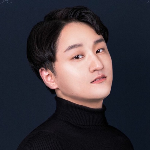 Stream 아이유-자장가 (IU-Lullaby Cover) by EEVV_VVEE | Listen online for free ...