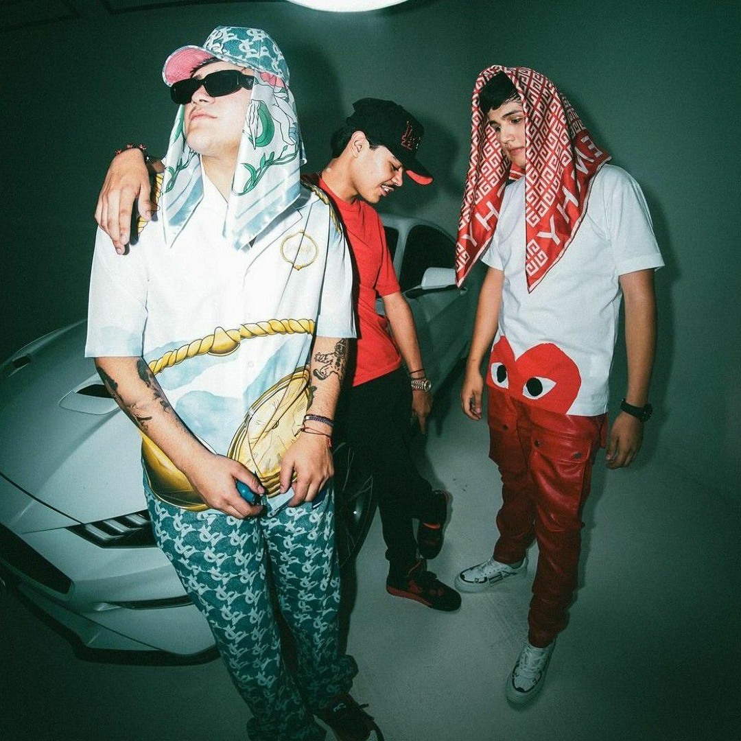 Stream Tomorrowland - victor mendivil x alex favela, Padrinito Toys by ...