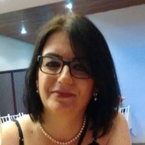 Stream EMILIA DE SIMONE - PORTFOLIO by Portfólios Voz À Obra 2 | Listen ...