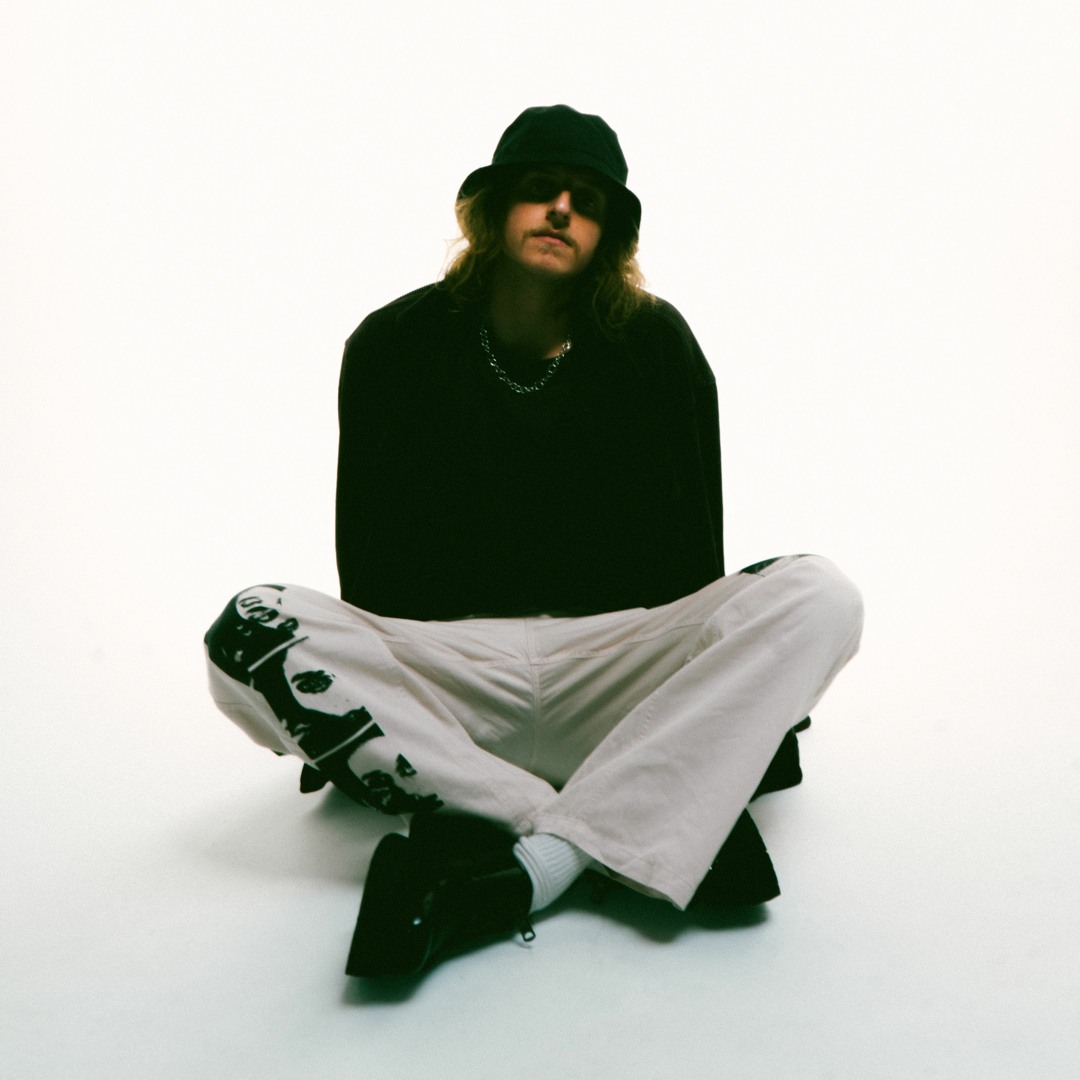 Stream DANIEL ALLAN DOHENY ROOM SET by Daniel Allan | Listen online for ...