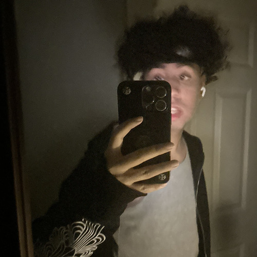 Stream hold me up (prod. aash) by Kewiy | Listen online for free on ...