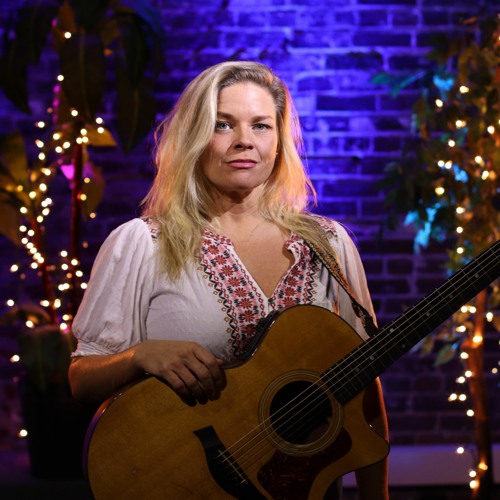 Stream Emily Wallace South City Live At Kdhx 12 13 2022 By Kdhx Listen Online For Free On
