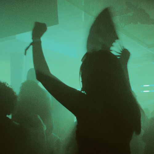 Stream Meet Me at the Warehouse (Techno / House / Breaks Mix) by BEA ...