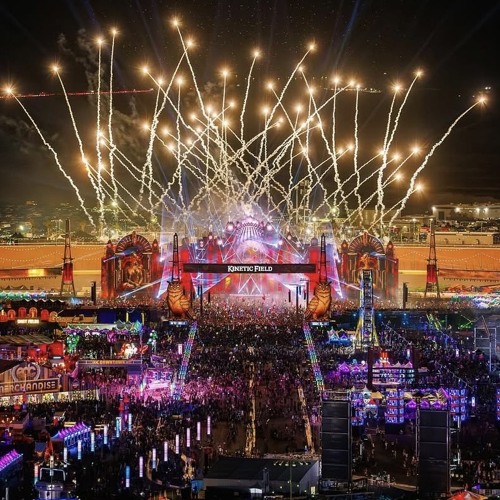 Stream 💸 SOPH FLAN 💸 | Listen to EDC LAS VEGAS 2025 LIVE SETS playlist ...