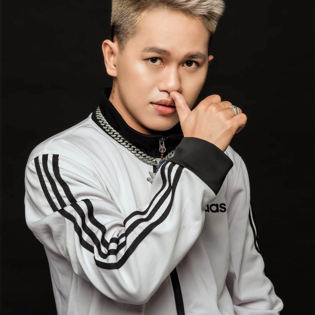 Stream NGUYEN DINH VU FT UT NHI - TAU VE QUE HUONG - YEU LA CUOI - BIBO ...