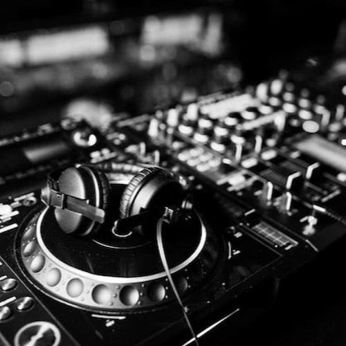 Stream Deep House Mix 2024 by DjDBR | Listen online for free on SoundCloud