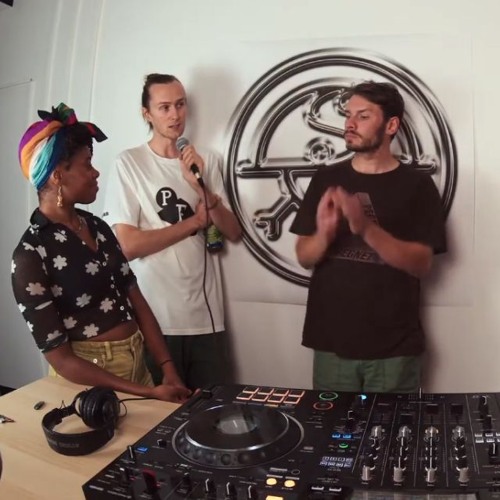 Stream Ever Decreasing Circles w/ Louis Griffin & Pra Vida - SIGIL ...