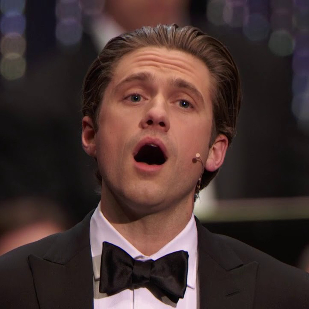 Stream Maria - Aaron Tveit by jenjenn_09 | Listen online for free on ...