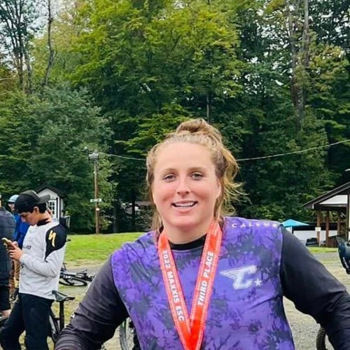 Stream 1. Emmanuelle Boudreau by Sommet FM | Listen online for free on ...