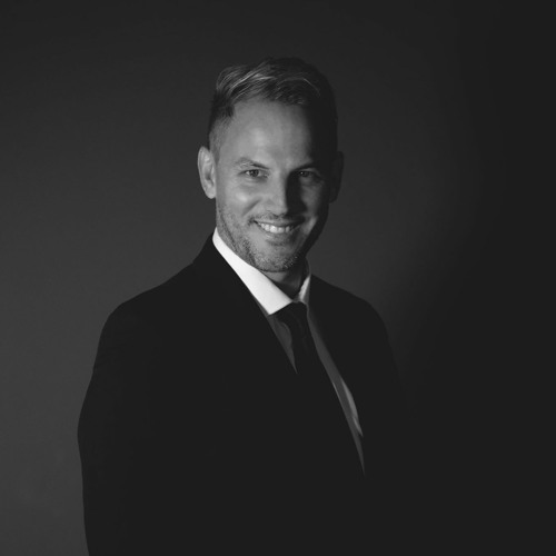 Stream Johan Beukes: Leierskap, uitbranding, en om jou talente ten ...