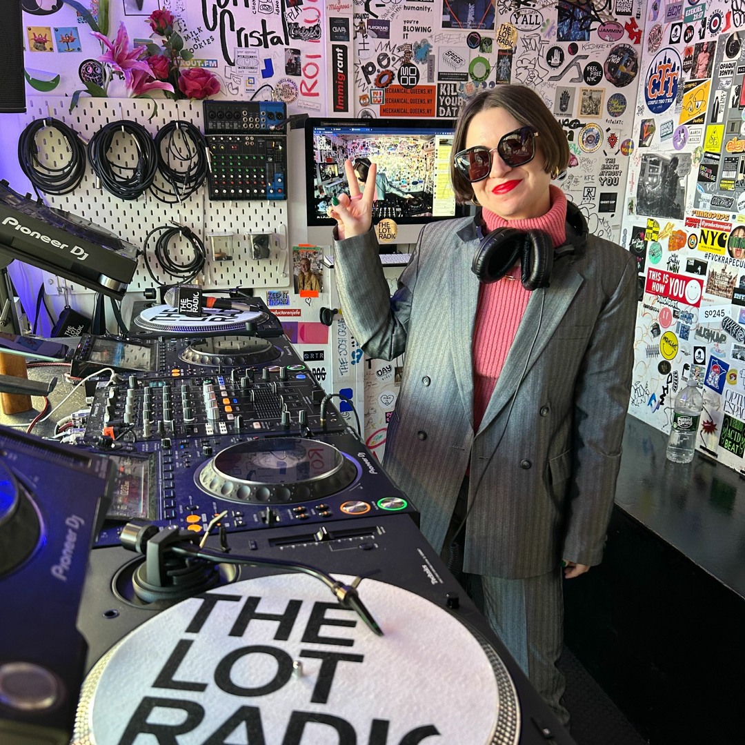 Stream DJ Crip Time (Stefana Fratila) @ The Lot Radio 12 - 20 - 2022 by ...