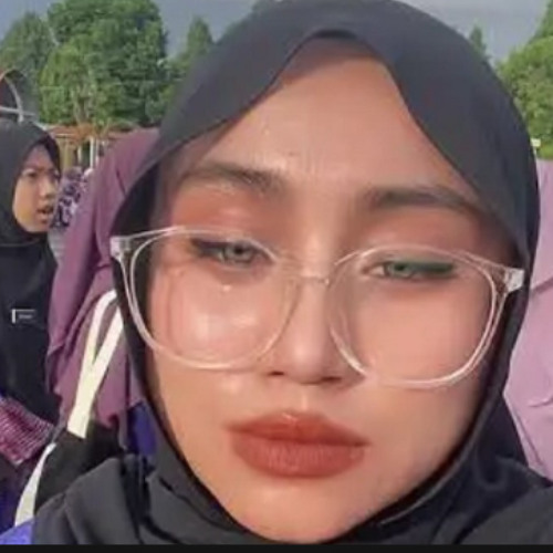 Stream cikgu fadhilah viral video cikgu fadhilah viral telegram cikgu fadhilah viral twitter by ...