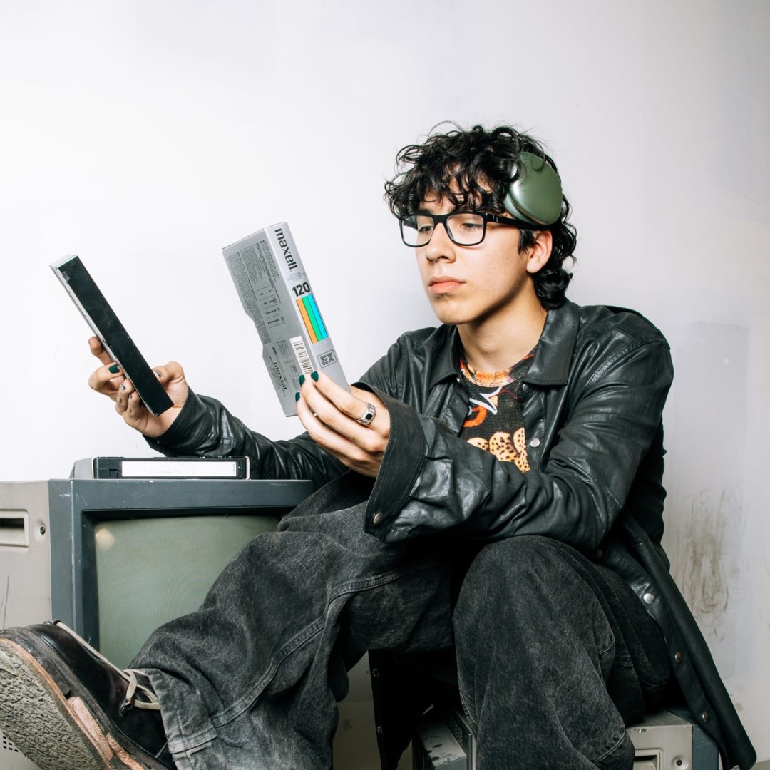 Stream riovaz new kind of love normal pitch by fatesau | Listen online ...