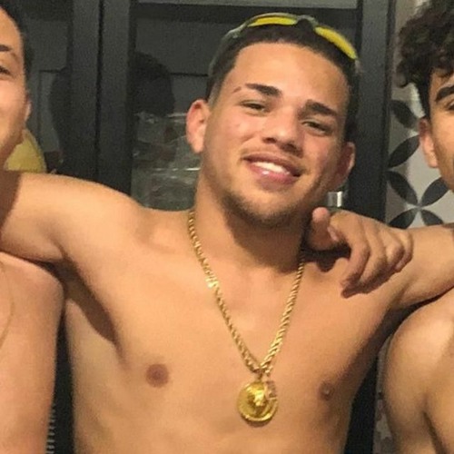 Stream MT - SIMPLESMENTE ELA (DJ CH) @djch_ofc by DJ CH // RR PRODUTORA ...