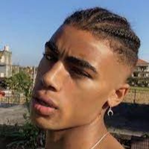 Stream Lightskin Stare And Flare by Lil D | Listen online for free on ...