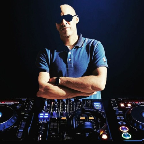 Stream Dj Shadows Bangers 2023 Megamix by Shadows971 | Listen online ... Stream Dj Shadows Bangers 2023 Megamix by Shadows971 | Listen online ...