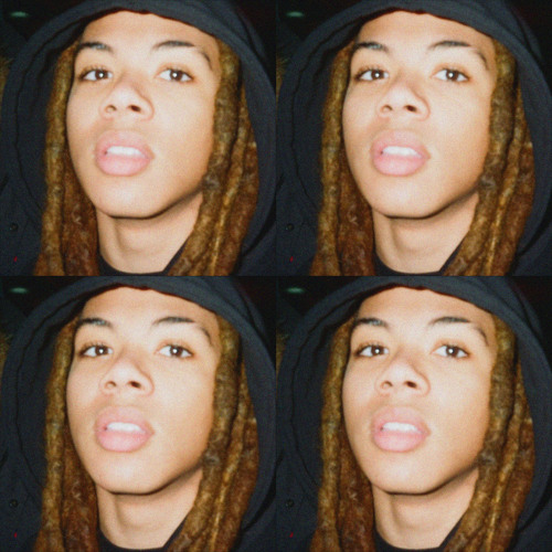 Stream Worth It by raeusi | Listen online for free on SoundCloud