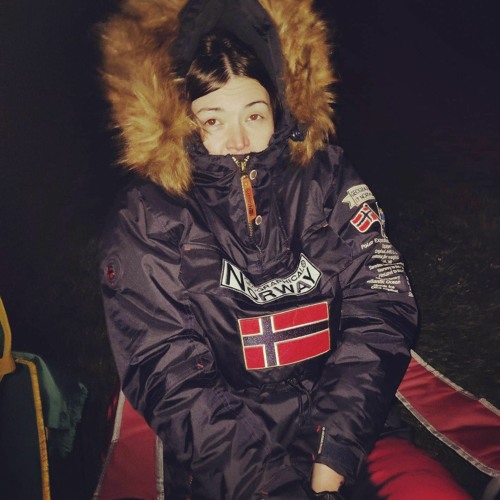 Stream Porridge In The Birdbath by Dawn Mathieson | Listen online for ...