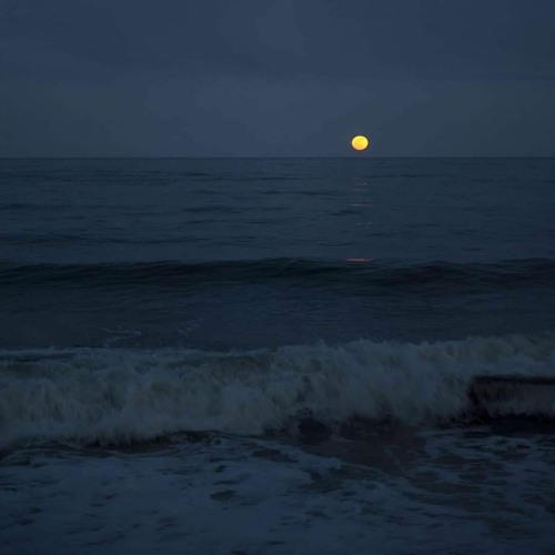 Stream Nang chi dep khi khong co may - hv by be | Listen online for ...