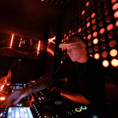 Stream Lucas Moss @ Club La Feria, Santiago de Chile 2024. by Lucas ...