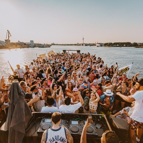 Stream Zomerhouse 2024 by Tom Oppenheim | Listen online for free on ...